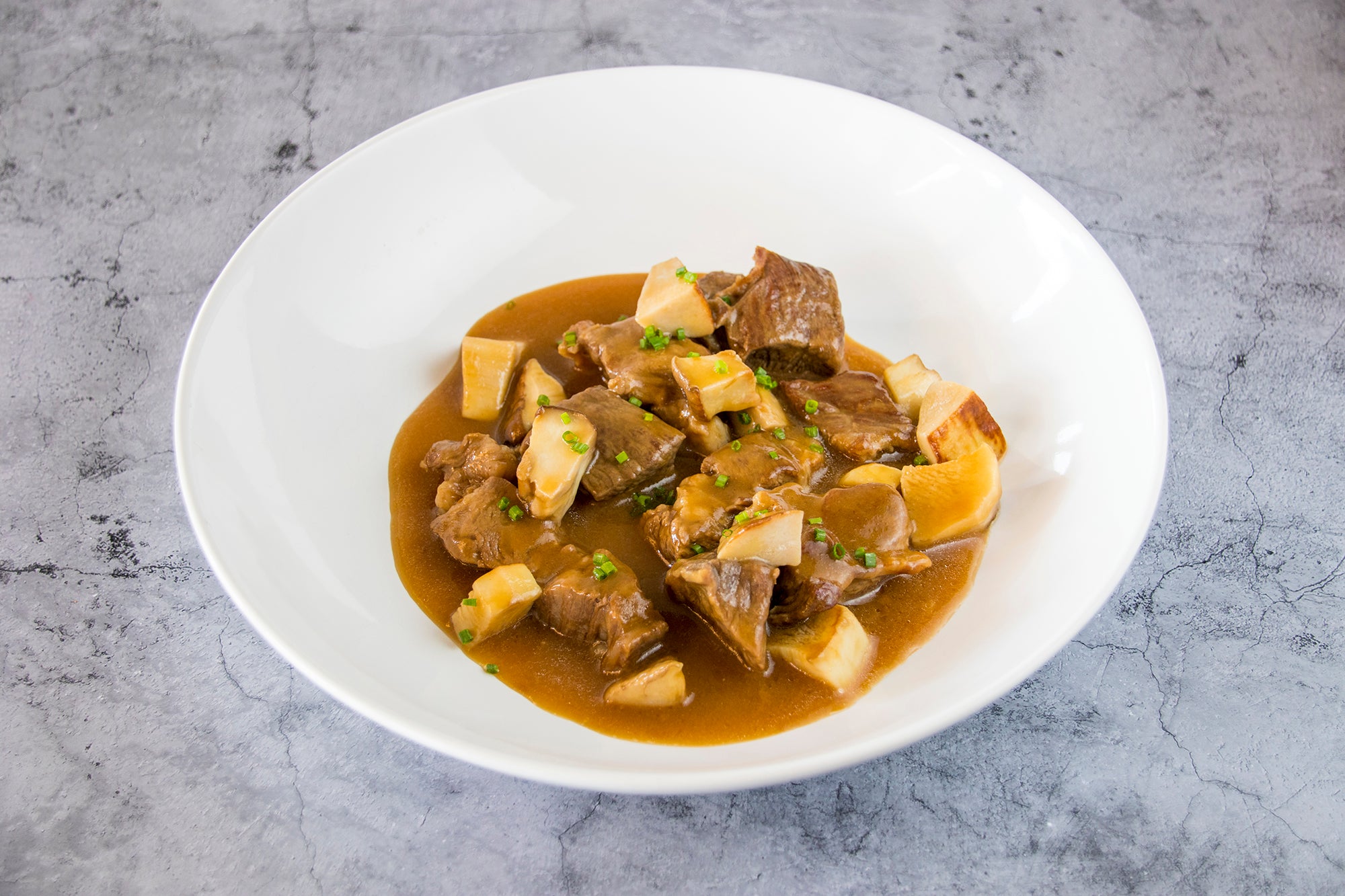 Recipes with boletus mushroom: Veal stew with boletus – SHOP EU